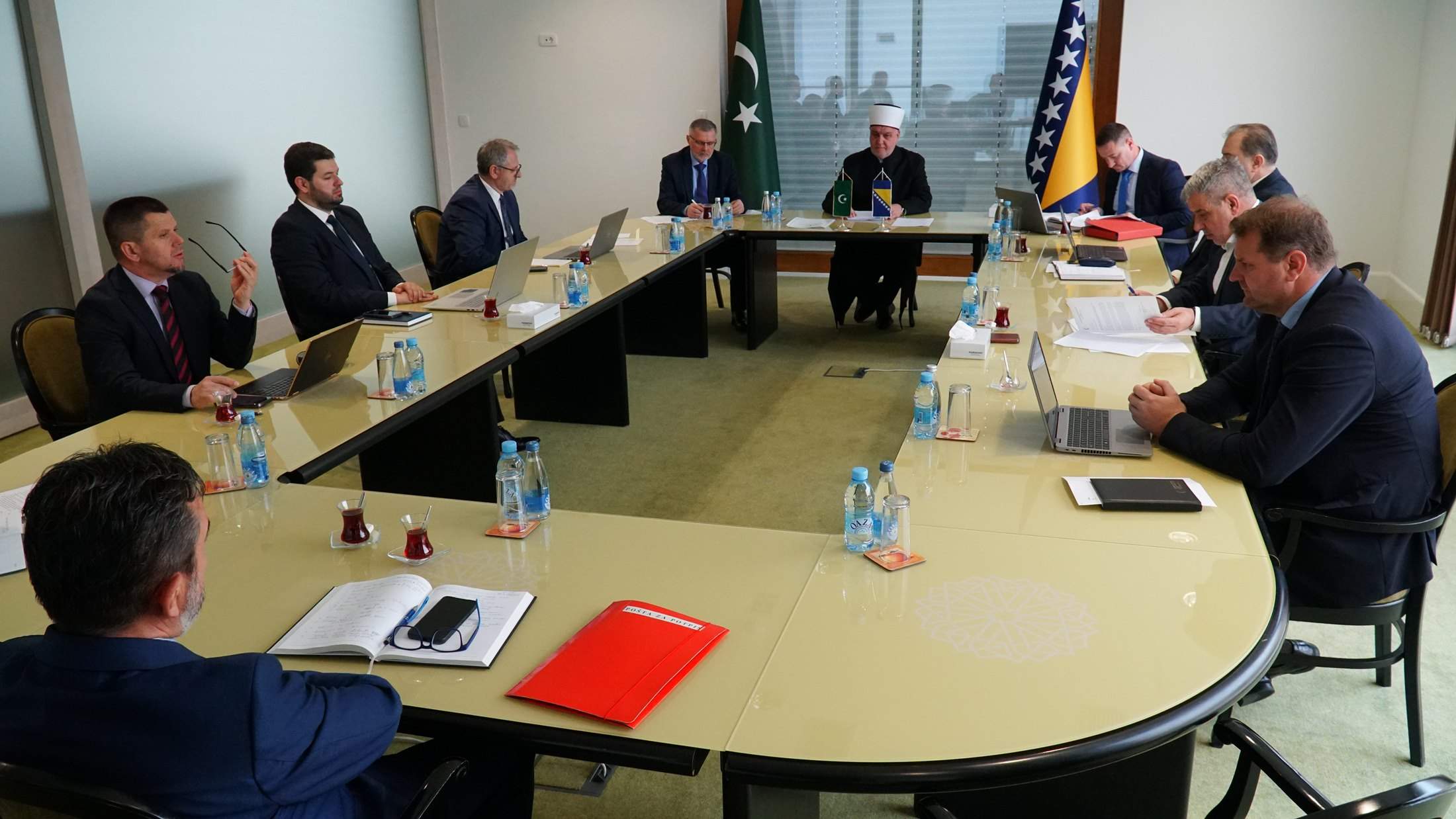 Održana sjednica Rijaseta - Vakufska direkcija Sarajevo Održana sjednica Rijaseta - Vakufska direkcija Sarajevo