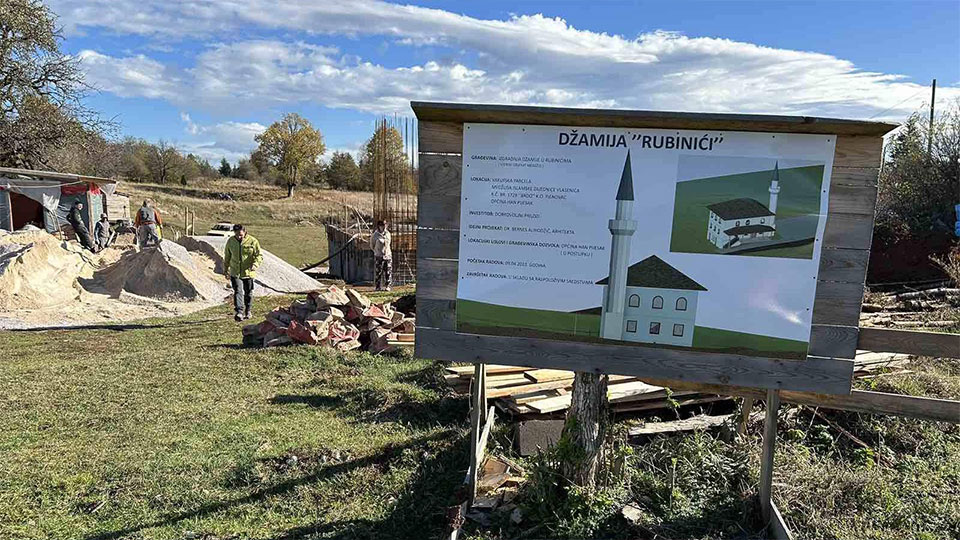 Han Pijesak: Podržimo izgradnju džamije u Rubinićima (VIDEO) - Vakufska ...
